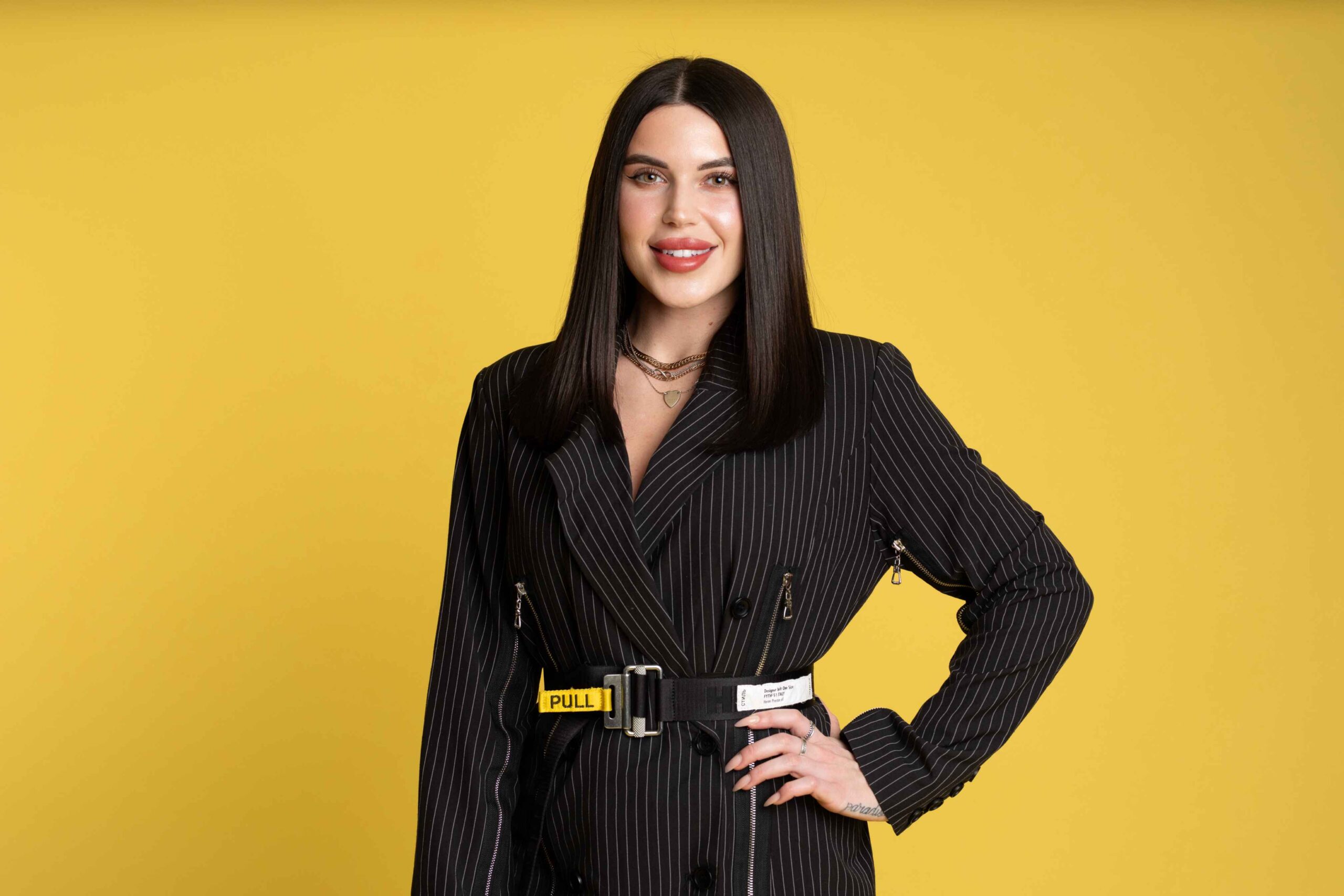 Isabella Munden - Buzz Buzz Media Inc.